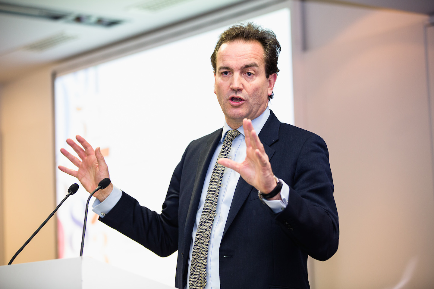 “You drive me nuts but I love you” – UK Minister resigns | The Social ...