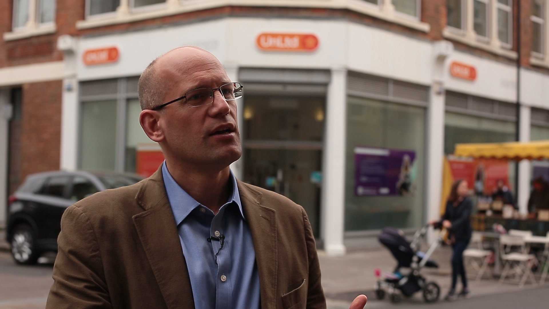 The Black Cab Interviews on Film: Mark Norbury | The Social Enterprise ...